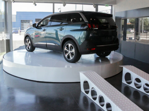 Plateforme tournante pour voiture avec rampe d'accès - Mouvements-Phenix